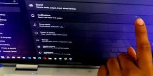 How To Scroll Without A Mouse (6 Proven Ways)
