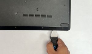 Why Is My Dell Laptop Stuck On Dell Screen? How To Fix It