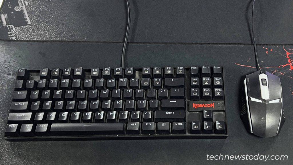 Organizing Keyboard And Mouse Cables (6 Best Ways)