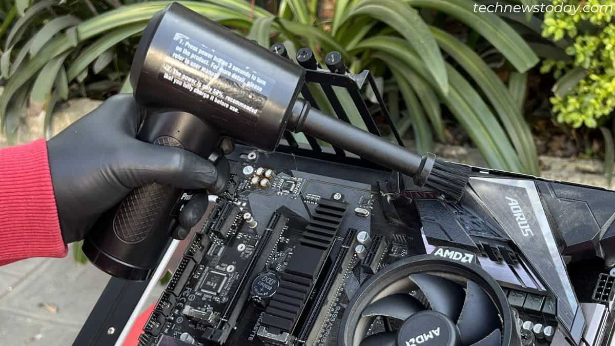 How To Clean A Motherboard