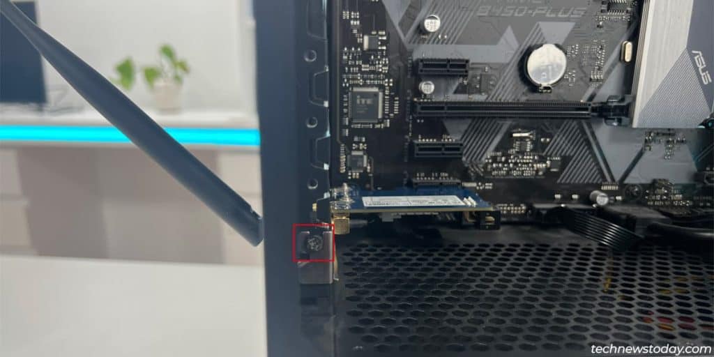 How To Install A Wi-Fi Card